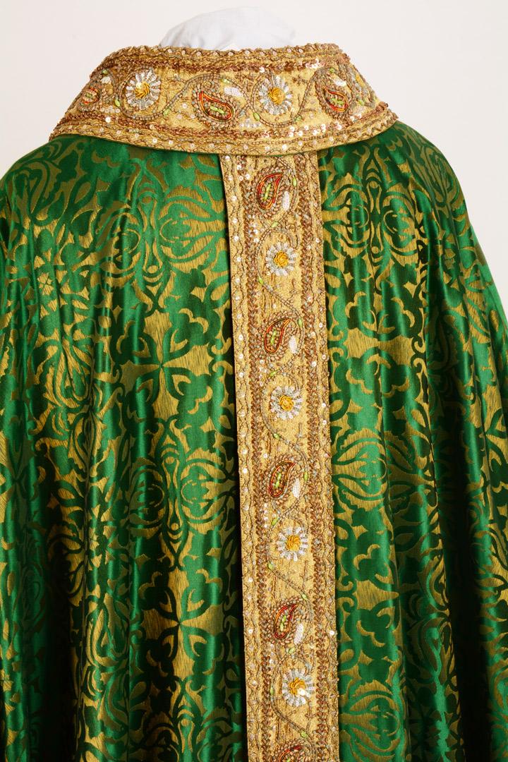 Casula CB701IY Bordo Ricamato Verde | Pietrobon Bruno Arredi Sacri