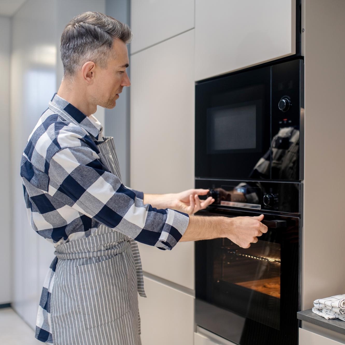 Forno a microonde combinato: vantaggi e caratteristiche | Supermedia