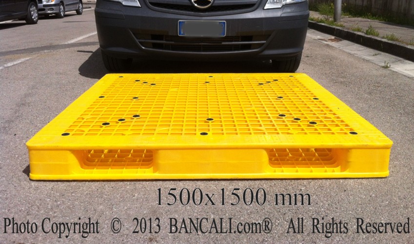 Reversable Plastic pallet 1500x1500 mm Double Faced height 150 mm