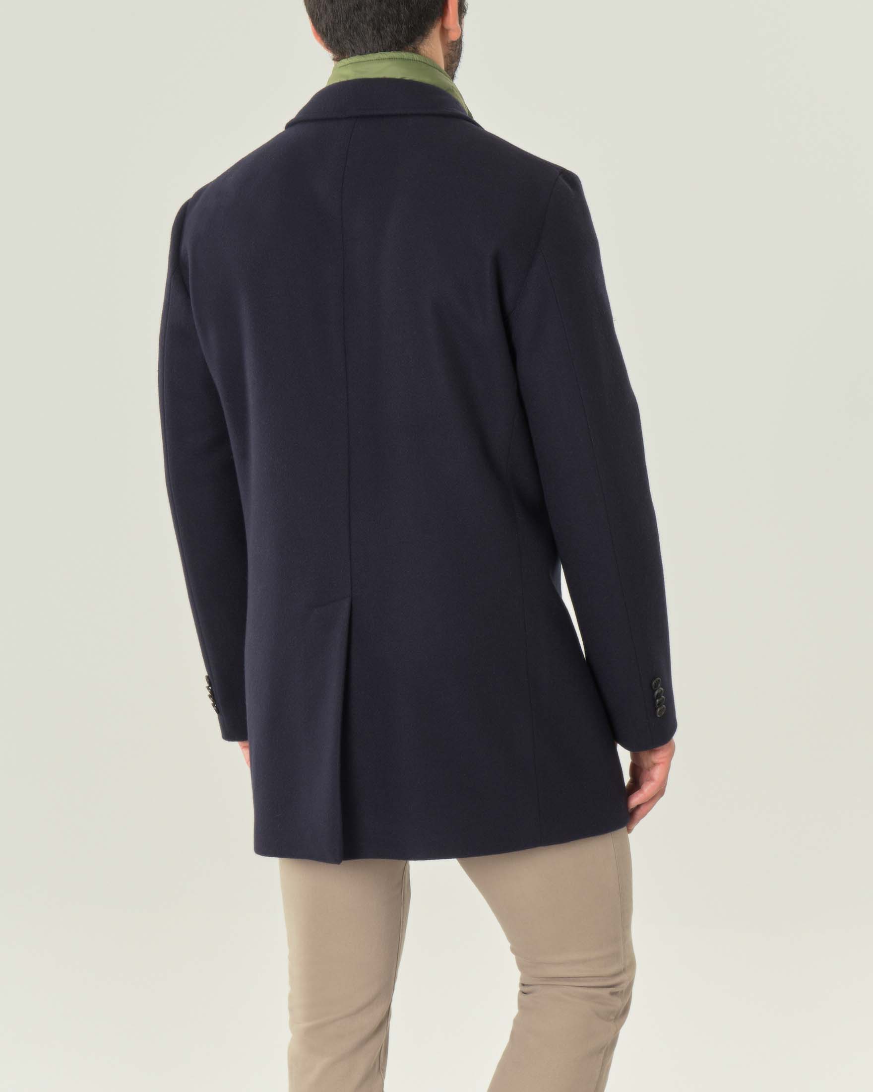 Cappotto blu in panno di misto lana con davantino verde staccabile