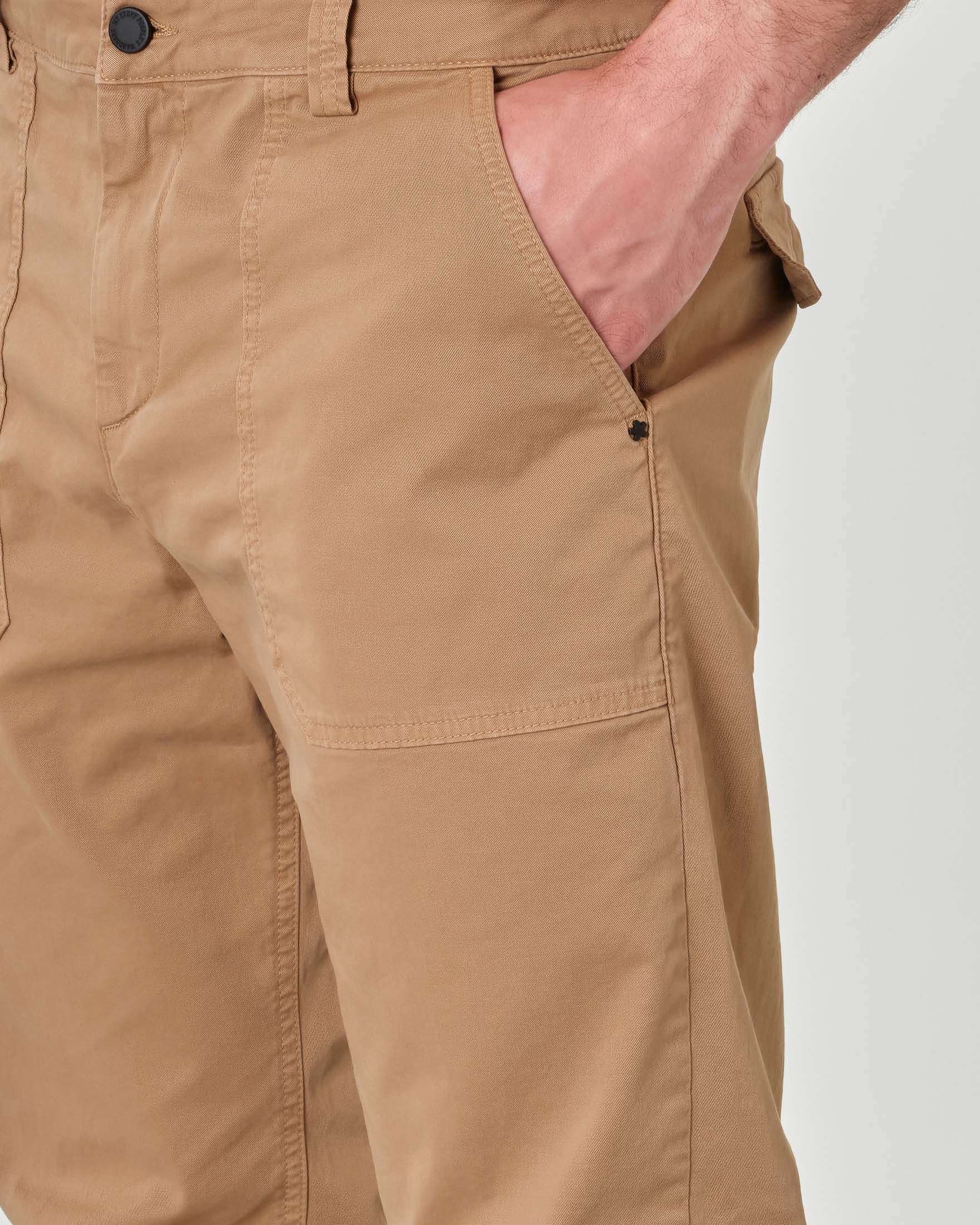 Pantalone fatigue color biscotto in cotone stretch