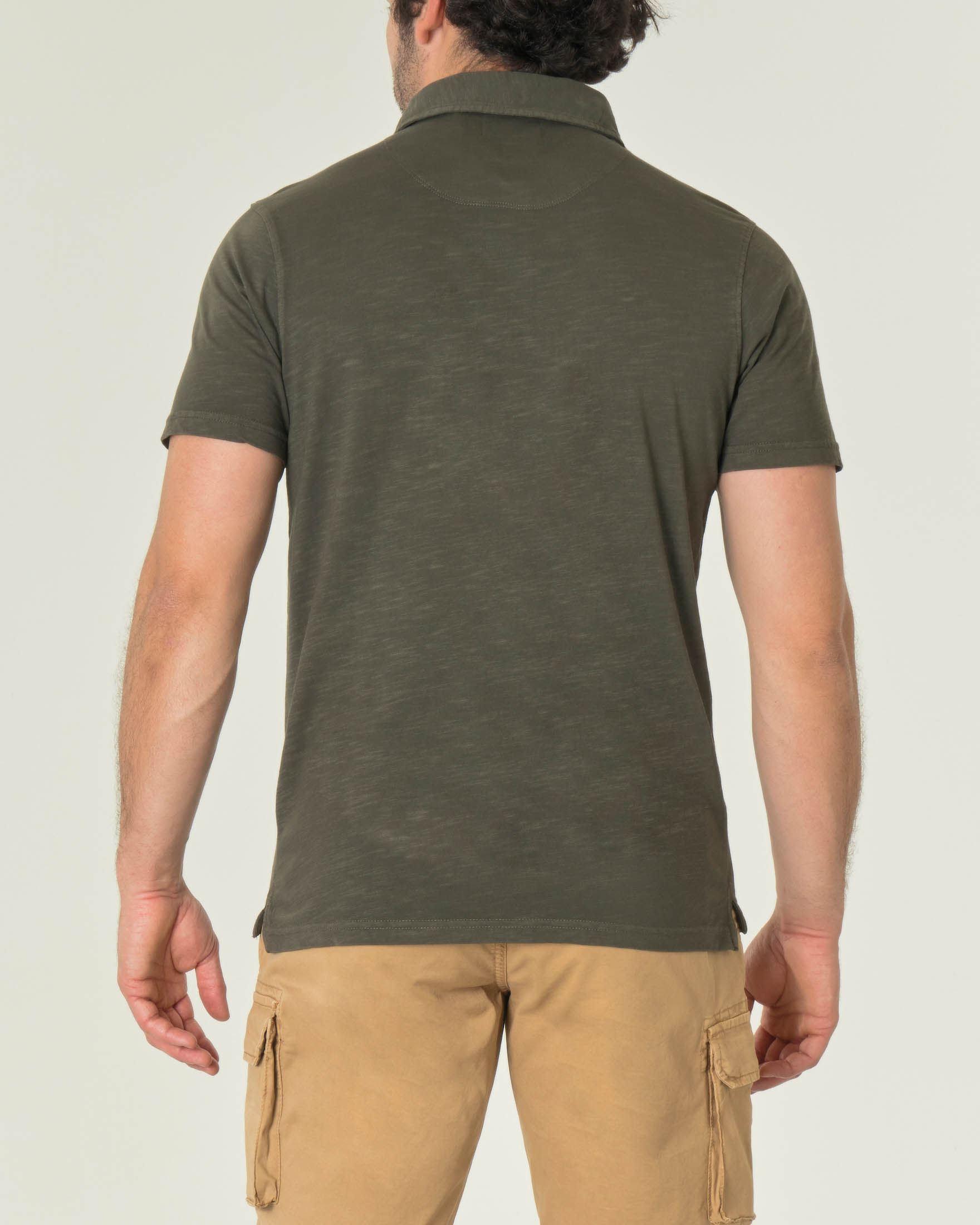 Polo verde militare a mezza manica in jersey fiammato di puro cotone ...
