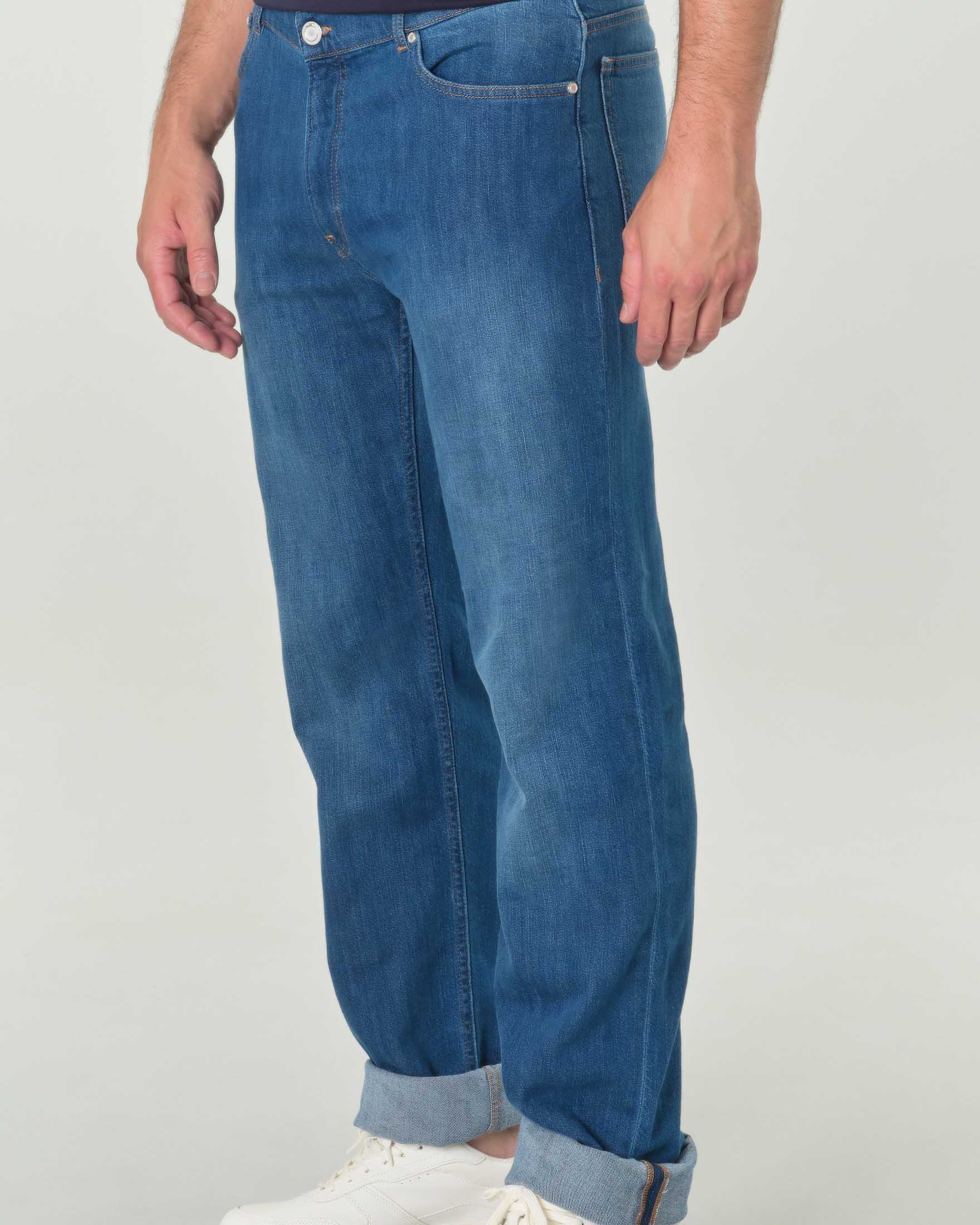 Jeans 380 regular in puro cotone lavaggio medio con sabbiature