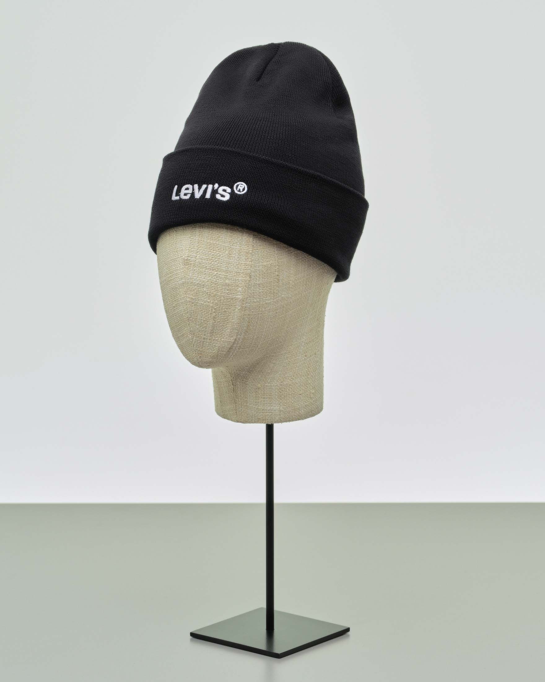 Berretto Levi's nero con risvolto e logo scritta bianca ricamata