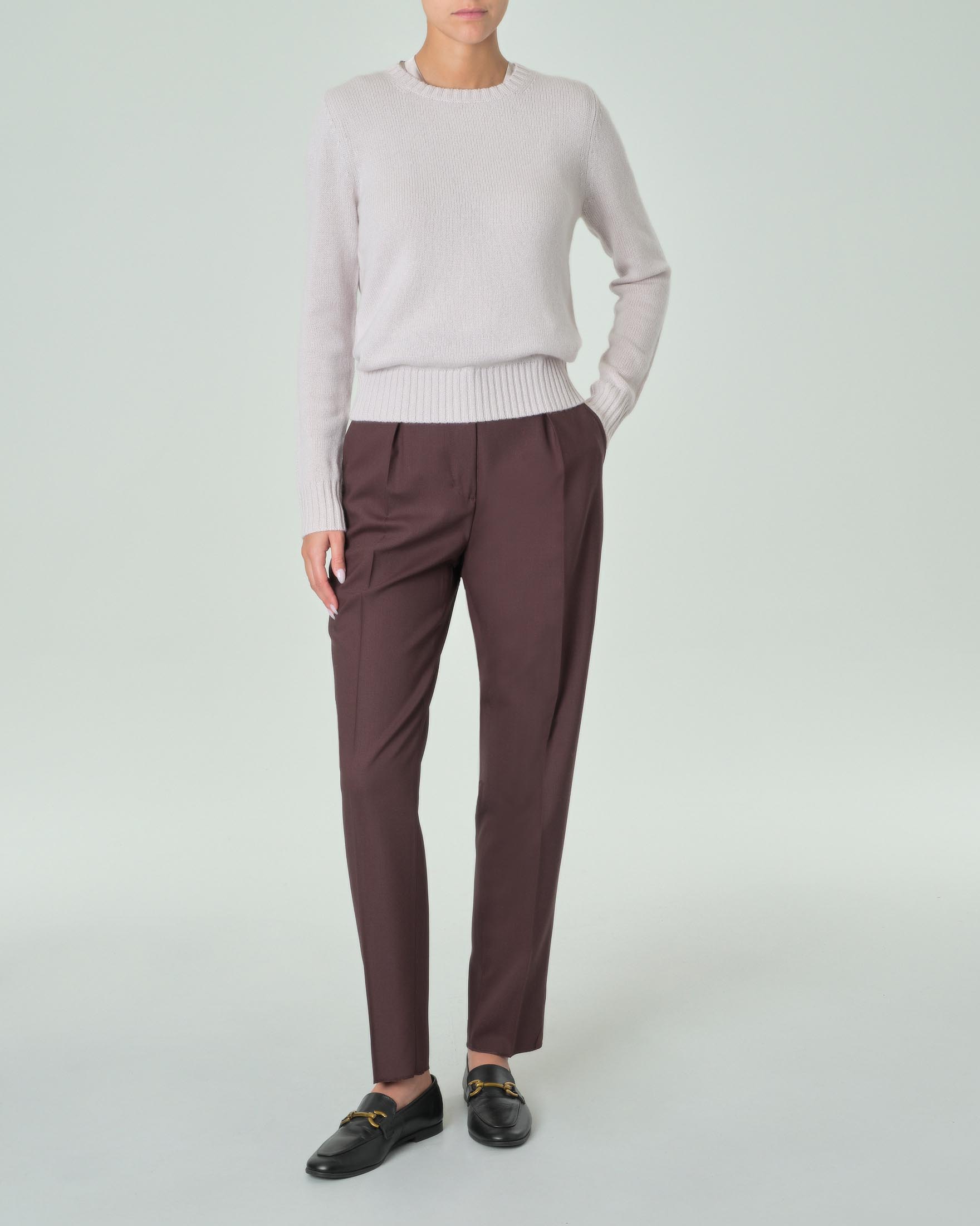 Maglia color gesso girocollo in puro cashmere