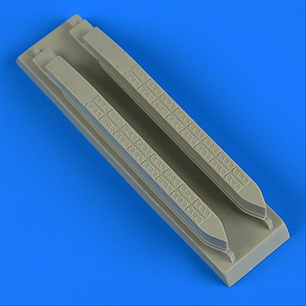 QUICKBOOST: 1/48; Su-24 Fencer chaff/flare dispensers - per kit HOBBY ...