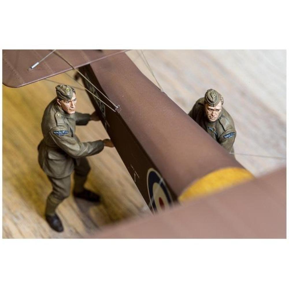 Copper State Models: 1/32; RFC Air Mechanics lifting the tail | Steel ...