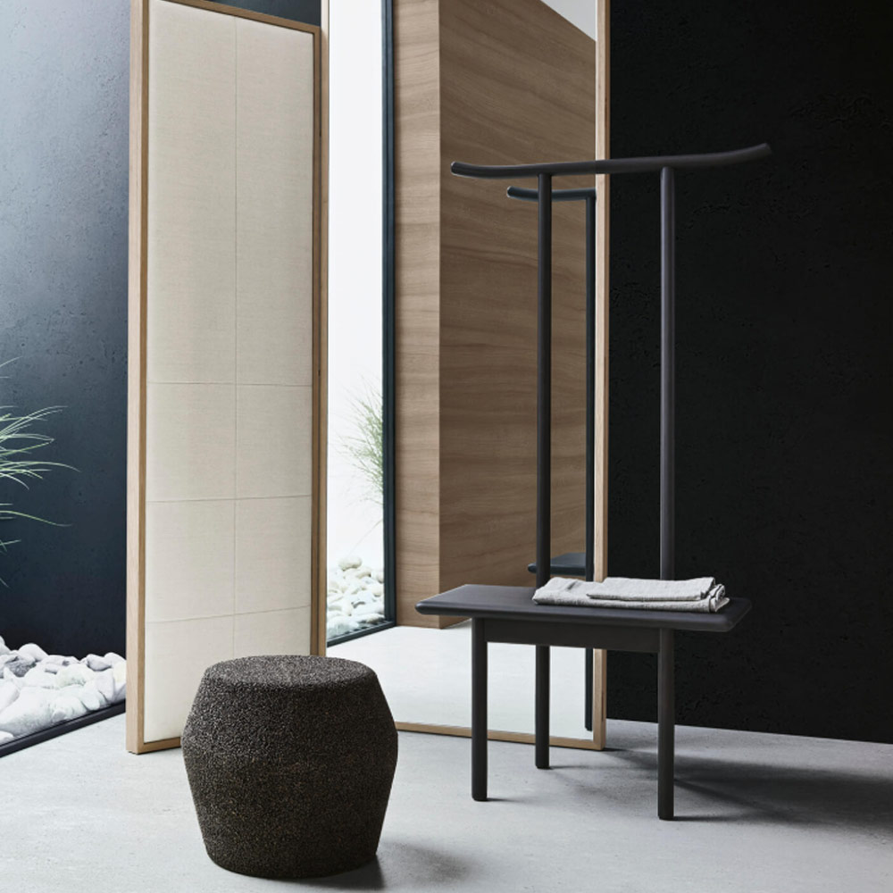 Azuma Milldue freestanding chair with towel rack | Gaia Interni