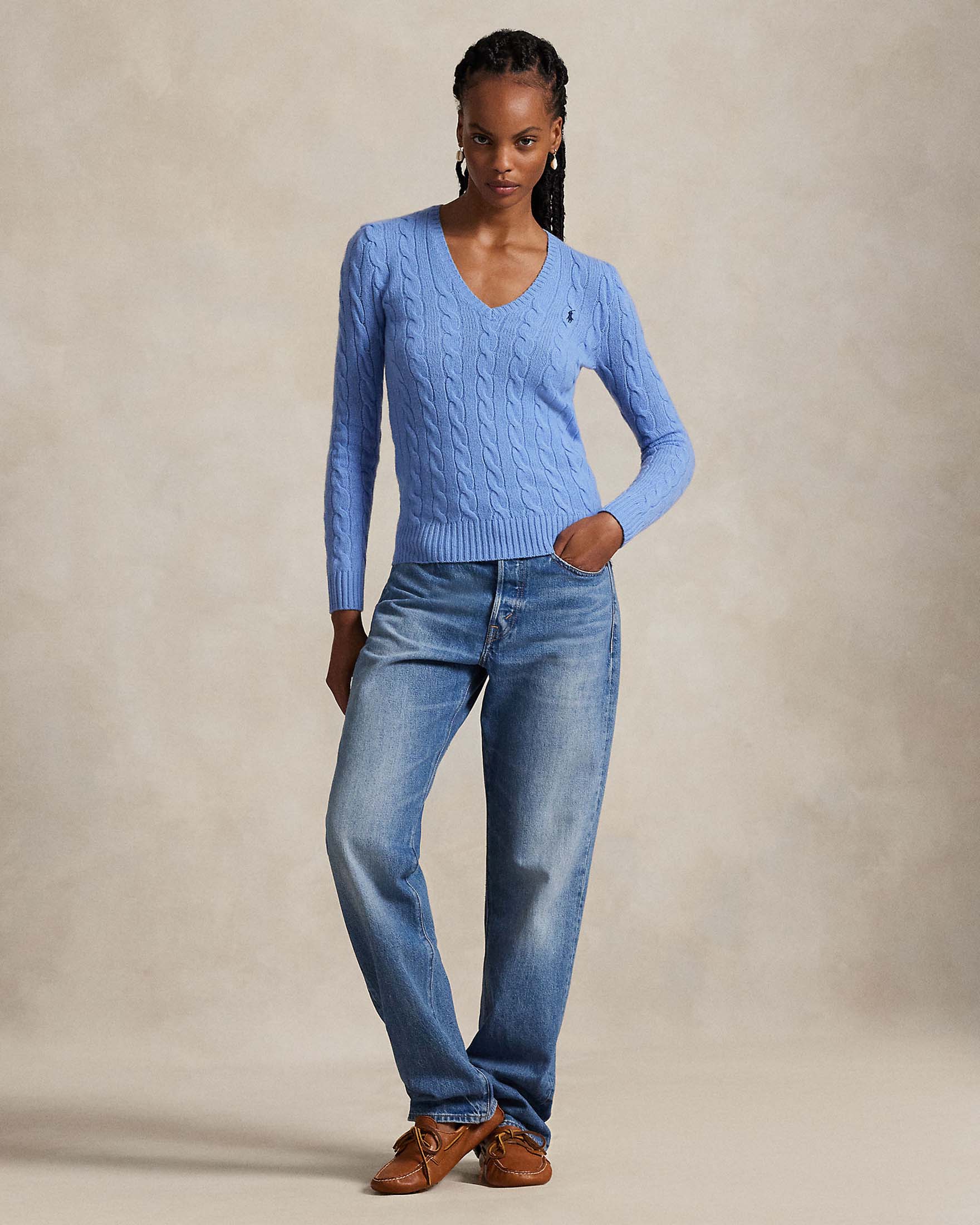 Maglioncino color pervinca Polo Ralph Lauren in lana e cashmere a trecce con scollo a V e logo ...